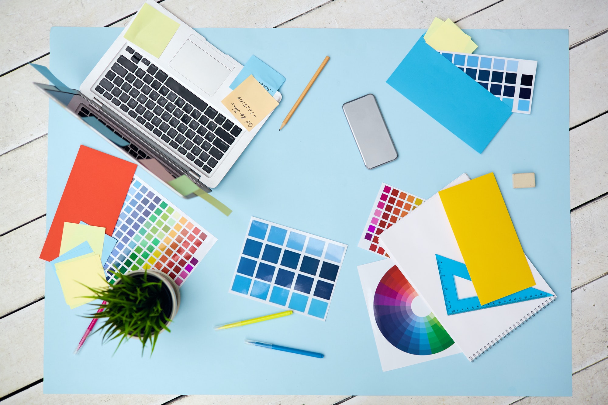 5 Best Design Software for Non-Designers